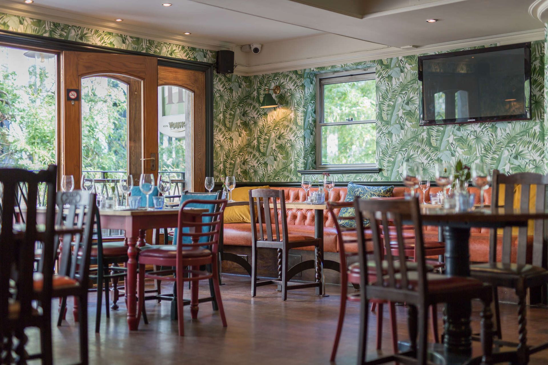 Mulberry Bush | The best pub, bar & restaurant Southbank, London